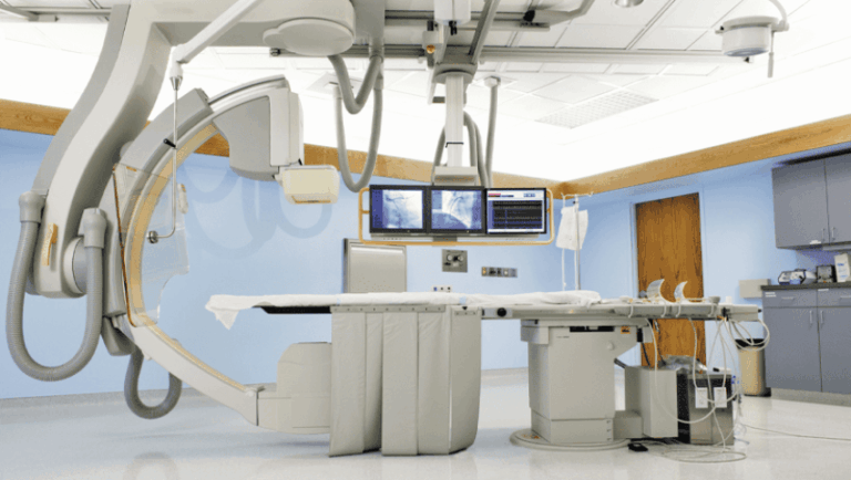 What is a Cath Lab and How It Helps in Heart Treatment? - Dr. Maid ...
